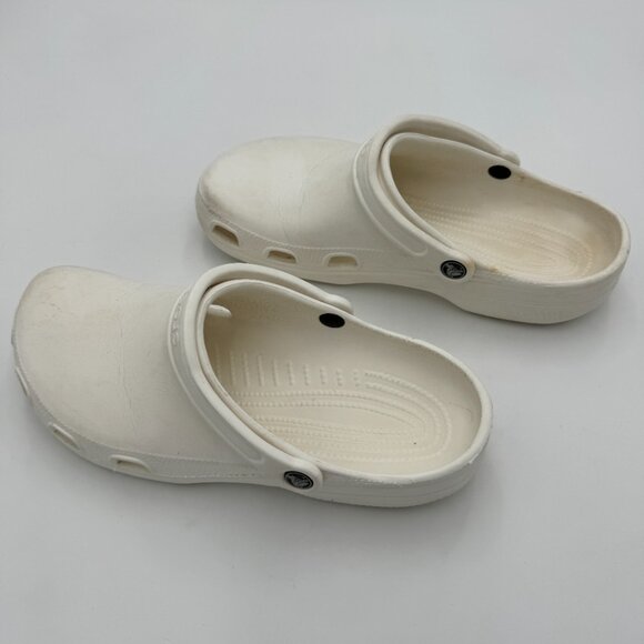 CROCS | Shoes | Crocs Classic Clog Waterproof Slip On Shoe Unisex Size ...